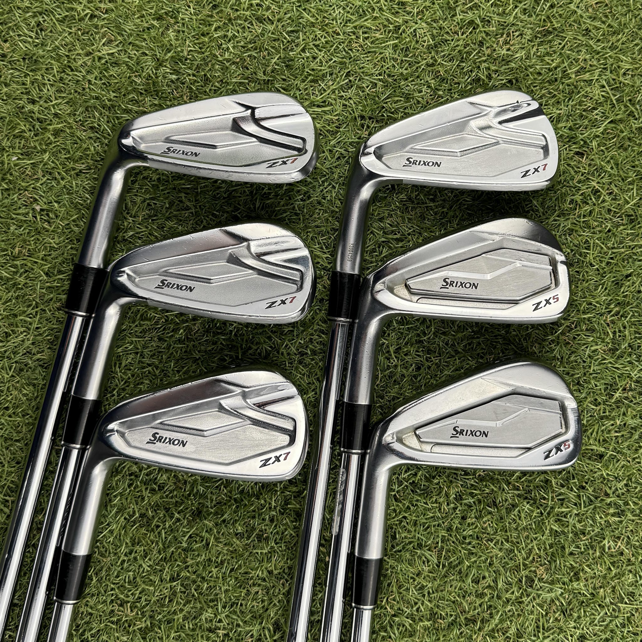 Used Srixon ZX5 / ZX7 Combo Irons / 5-Pw / Kbs Tour Stiff / Left Hand