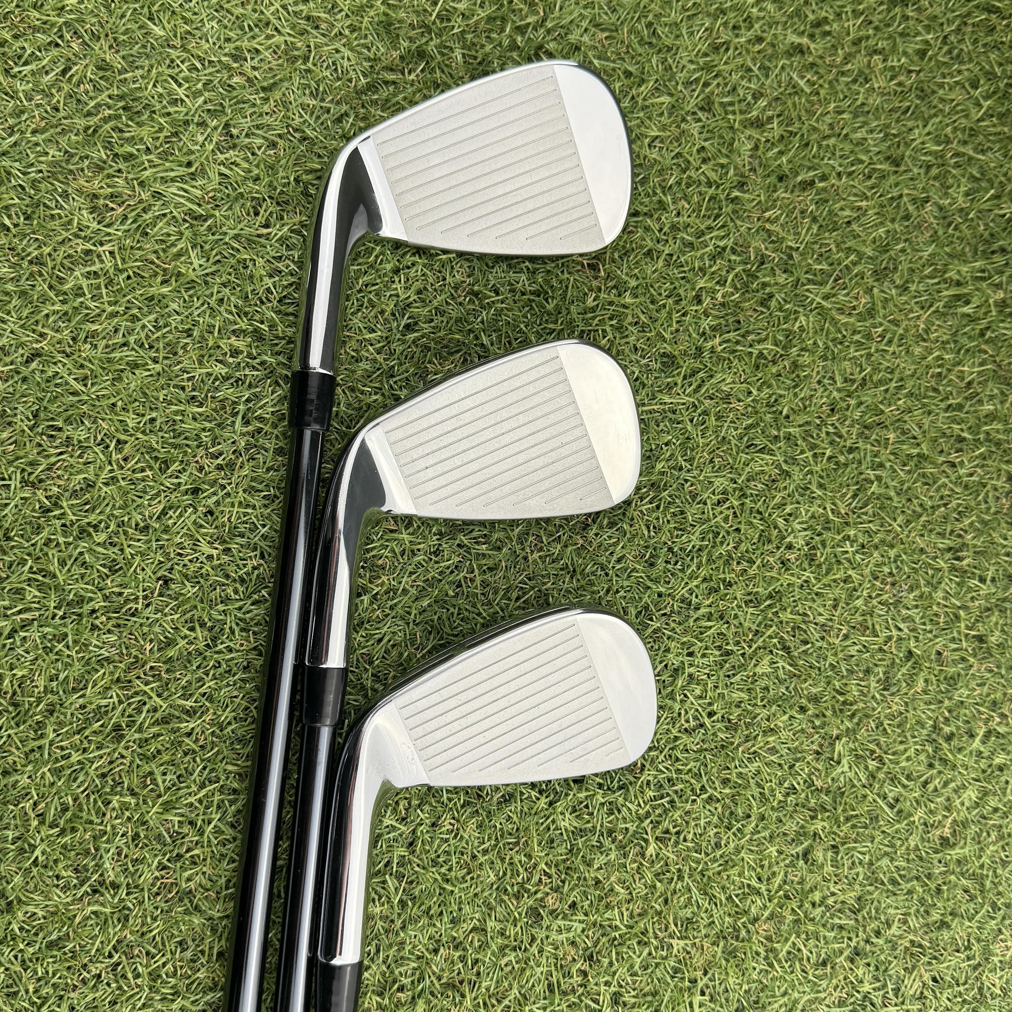 Used Wilson Dynapower Forged 2023 Irons / 5-Pw / UST Mamiya Recoil Dart ...