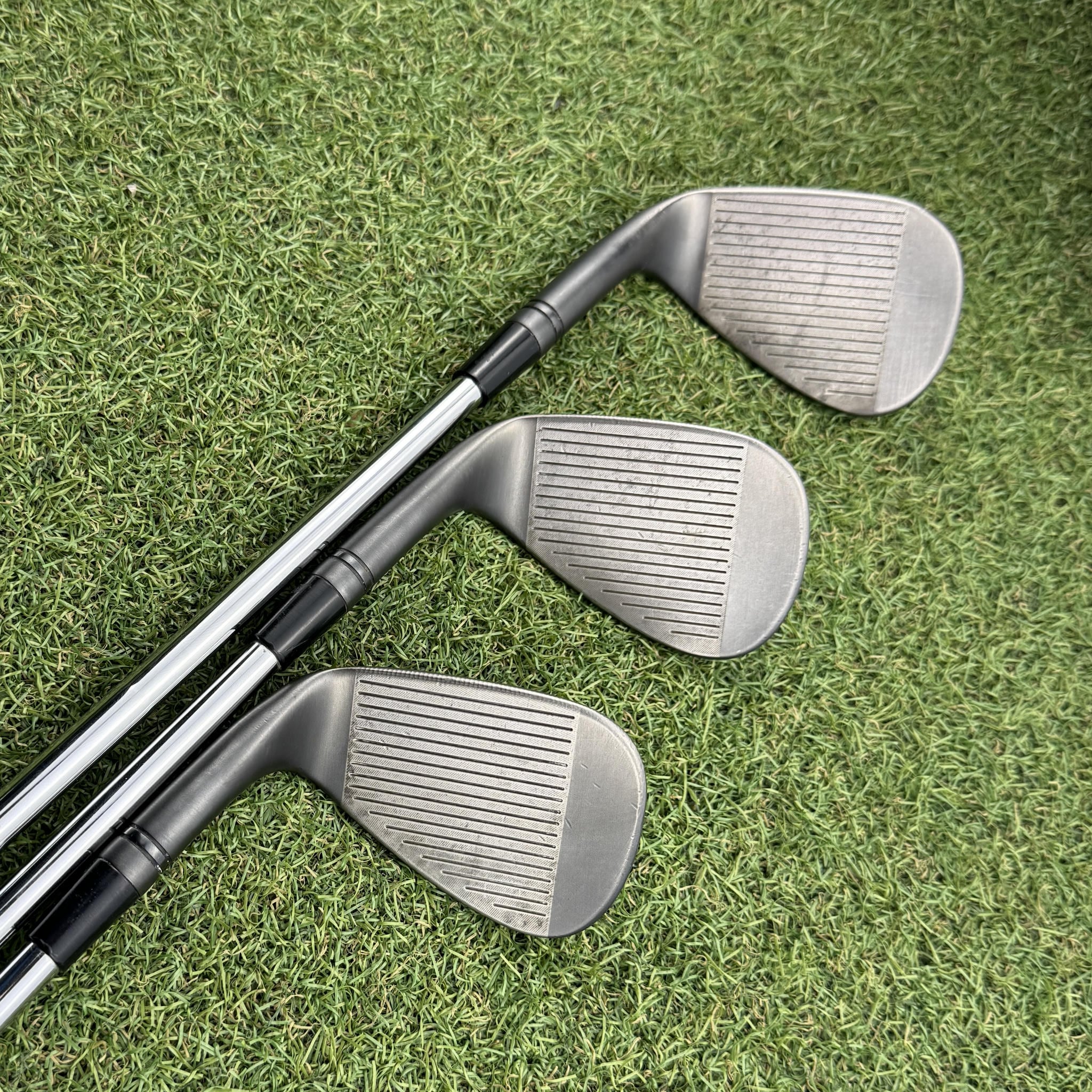 Used Taylormade Milled Grind 4 Wedges Aw 50° & Sw 54° & Lw 58° / Dynamic Gold Tour Issue 115 Wedge